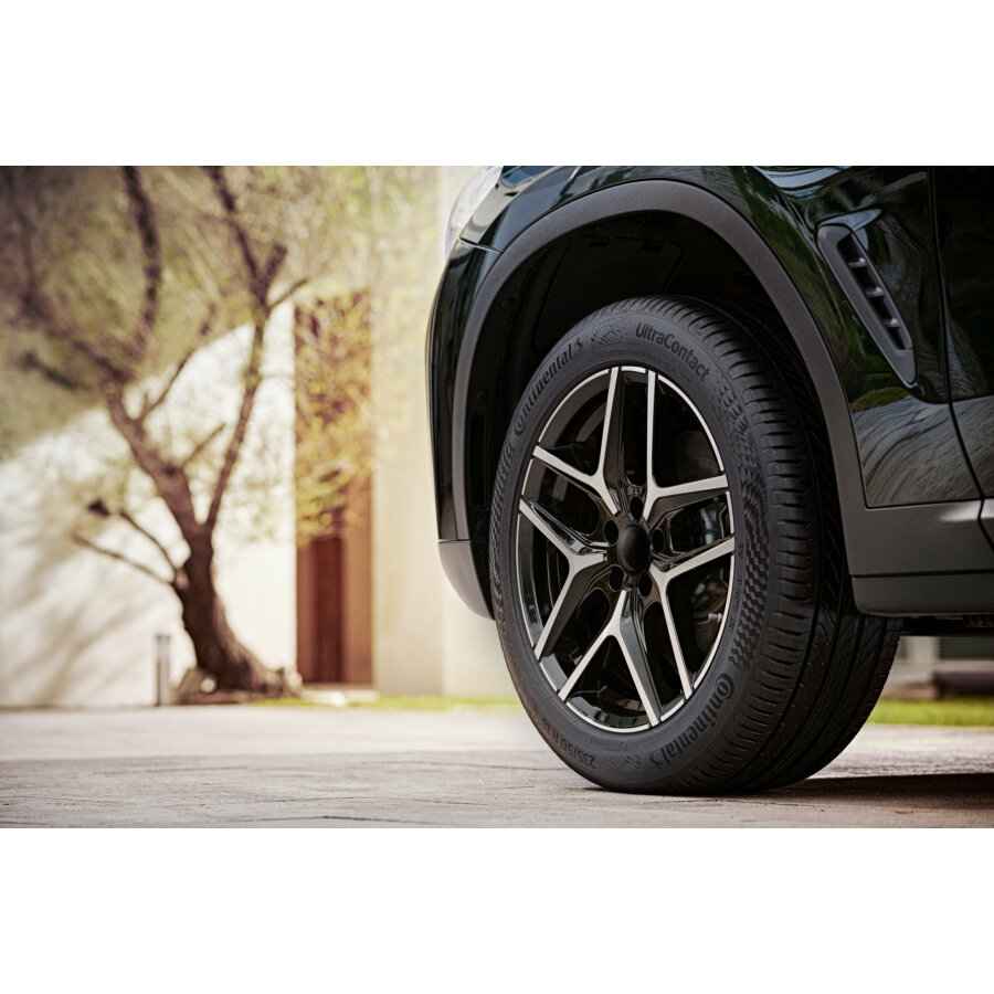 Pneumatico CONTINENTAL ULTRACONTACT 185/60 R15 84 H : Norauto.it